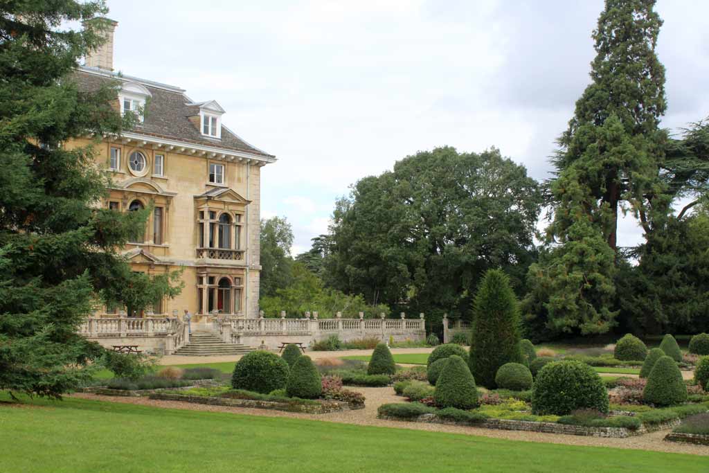 Thorpe Hall Garden